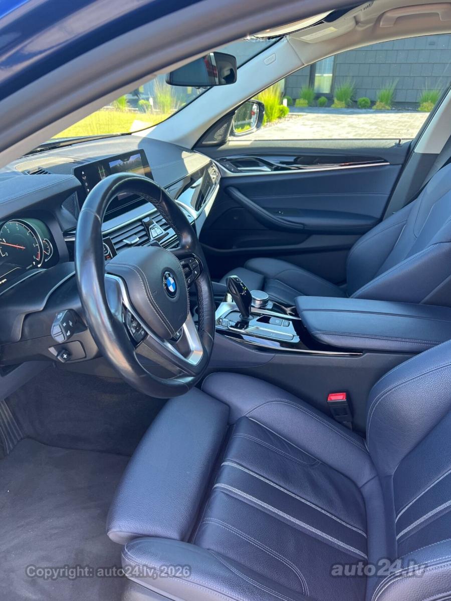 Blue BMW 5 Series 2017 in Tallinn, with an engine capacity of 2.00 L and mileage of 117 thousand km for 24700 €, photo 8 on AUTOMOTO.COM.LV