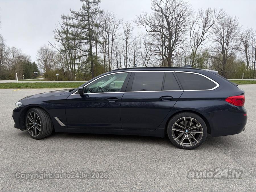 Zils BMW 5 Series 2017 Tartu, ar dzinēja tilpumu 3.00 L un nobraukumu 295 tūkst. km par 20000 €, foto 8 vietnē AUTOMOTO.COM.LV