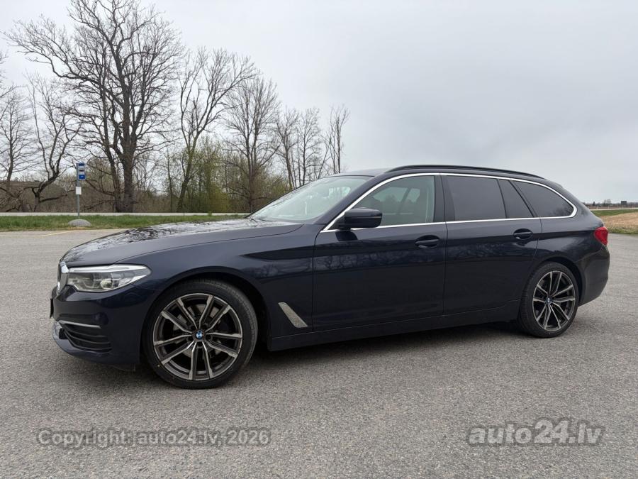 Zils BMW 5 Series 2017 Tartu, ar dzinēja tilpumu 3.00 L un nobraukumu 295 tūkst. km par 20000 €, foto 9 vietnē AUTOMOTO.COM.LV