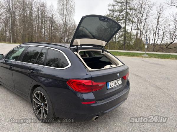 Blue BMW 5 Series 2017 in Tartu, with an engine capacity of 3.00 L and mileage of 295 thousand km for 20000 €, photo 9 on AUTOMOTO.COM.LV