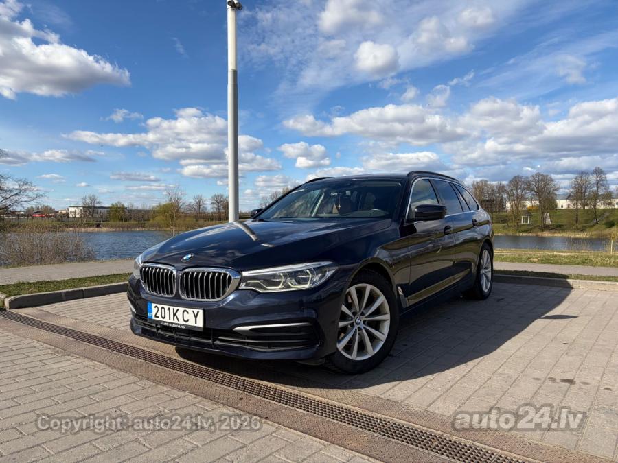 Zils BMW 5 Series 2017 Tartu, ar dzinēja tilpumu 3.00 L un nobraukumu 295 tūkst. km par 20000 €, foto 12 vietnē AUTOMOTO.COM.LV