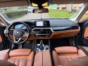 Zils BMW 5 Series 2017 Tartu, ar dzinēja tilpumu 3.00 L un nobraukumu 295 tūkst. km par 20000 €, foto 17 vietnē AUTOMOTO.COM.LV