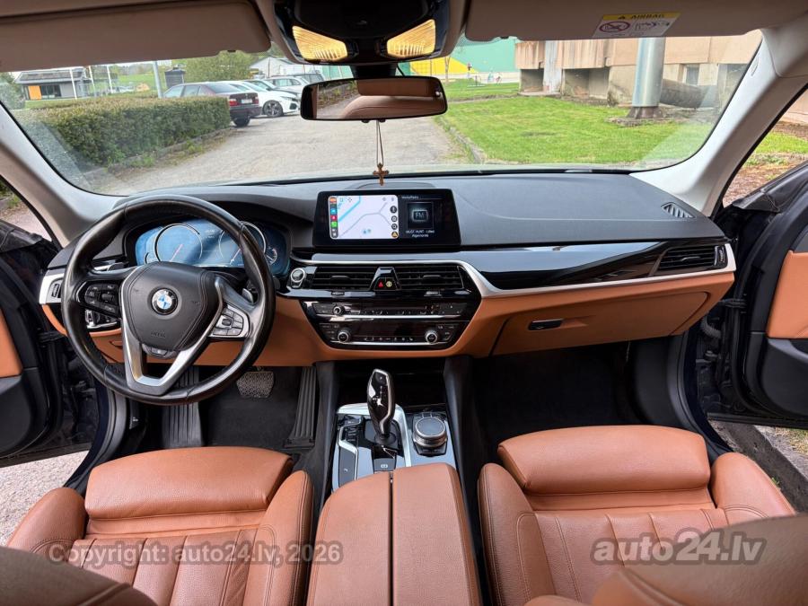 Zils BMW 5 Series 2017 Tartu, ar dzinēja tilpumu 3.00 L un nobraukumu 295 tūkst. km par 20000 €, foto 17 vietnē AUTOMOTO.COM.LV