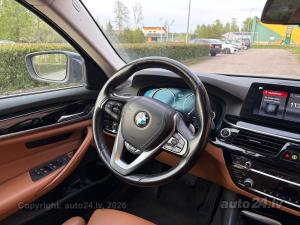 Zils BMW 5 Series 2017 Tartu, ar dzinēja tilpumu 3.00 L un nobraukumu 295 tūkst. km par 20000 €, foto 22 vietnē AUTOMOTO.COM.LV