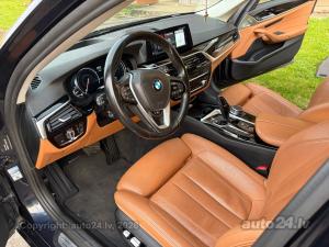 Zils BMW 5 Series 2017 Tartu, ar dzinēja tilpumu 3.00 L un nobraukumu 295 tūkst. km par 20000 €, foto 25 vietnē AUTOMOTO.COM.LV