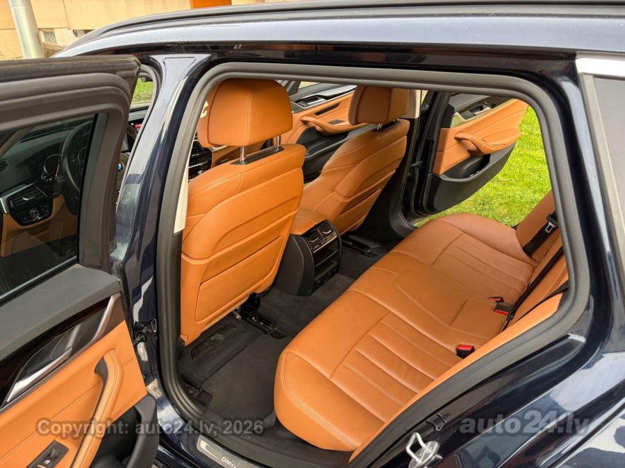 Zils BMW 5 Series 2017 Tartu, ar dzinēja tilpumu 3.00 L un nobraukumu 295 tūkst. km par 20000 €, foto 27 vietnē AUTOMOTO.COM.LV