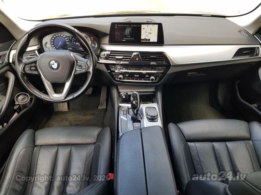 Zils BMW 5 Series 2017 Tallina, ar dzinēja tilpumu 3.00 L un nobraukumu 275 tūkst. km par 14999 €, foto 6 vietnē AUTOMOTO.COM.LV