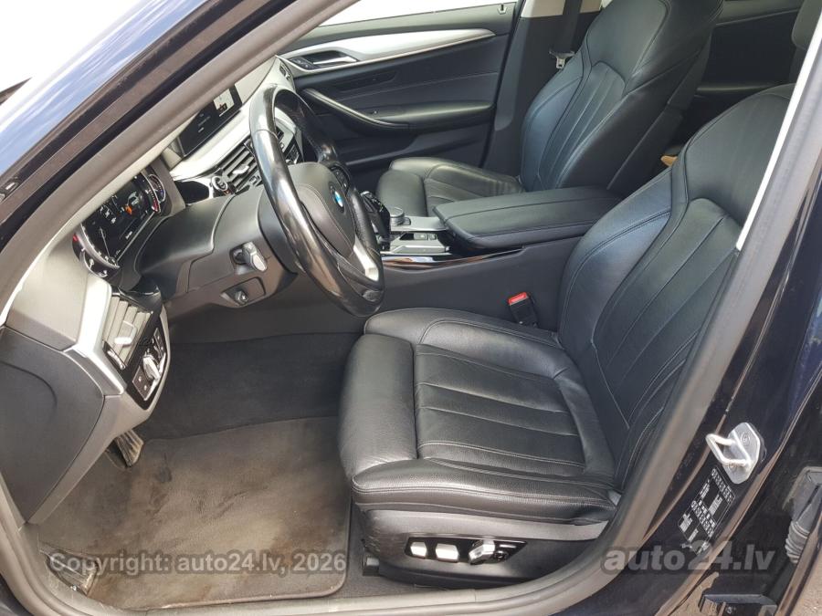 Zils BMW 5 Series 2017 Tallina, ar dzinēja tilpumu 3.00 L un nobraukumu 275 tūkst. km par 14999 €, foto 7 vietnē AUTOMOTO.COM.LV
