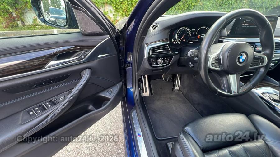 Zils BMW 5 Series 2017 Tartu, ar dzinēja tilpumu 3.00 L un nobraukumu 130 tūkst. km par 25800 €, foto 7 vietnē AUTOMOTO.COM.LV