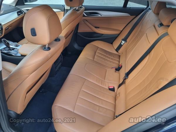 Zils BMW 5 Series 2018 Tallina, ar dzinēja tilpumu 3.00 L un nobraukumu 105 tūkst. km par 25000 €, foto 11 vietnē AUTOMOTO.COM.LV