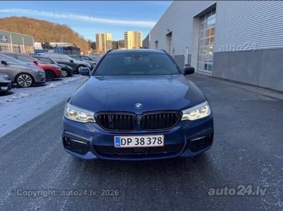 Blue BMW 5 Series 2018 in Parnu, with an engine capacity of 3.00 L and mileage of 317 thousand km for 17990 €, photo 3 on AUTOMOTO.COM.LV