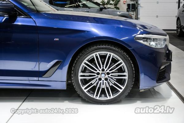 Blue BMW 5 Series 2018 in Tallinn, with an engine capacity of 2.00 L and mileage of 199 thousand km for 21900 €, photo 7 on AUTOMOTO.COM.LV