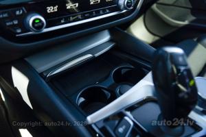 Blue BMW 5 Series 2018 in Tallinn, with an engine capacity of 2.00 L and mileage of 187 thousand km for 19000 €, photo 18 on AUTOMOTO.COM.LV