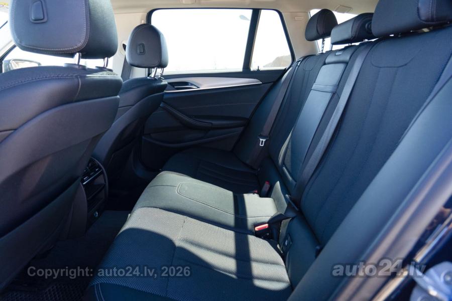 Blue BMW 5 Series 2018 in Tallinn, with an engine capacity of 2.00 L and mileage of 187 thousand km for 19000 €, photo 22 on AUTOMOTO.COM.LV