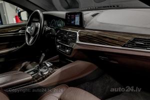 Blue BMW 5 Series 2018 in Parnu, with an engine capacity of 3.00 L and mileage of 181 thousand km for 24990 €, photo 14 on AUTOMOTO.COM.LV