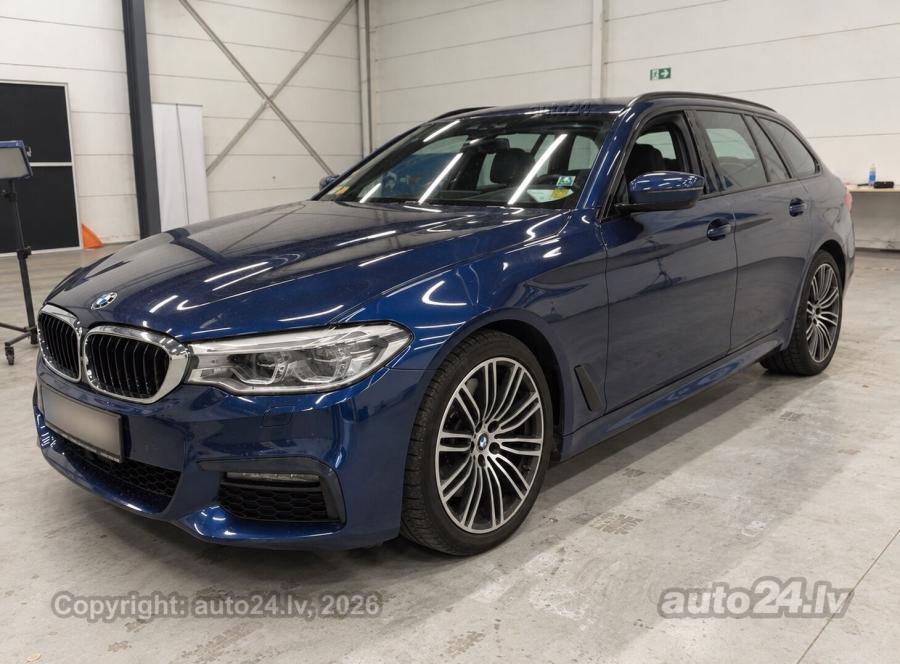 Zils BMW 5 Series 2018 Tallina, ar dzinēja tilpumu 3.00 L un nobraukumu 221 tūkst. km par 19990 €, foto 1 vietnē AUTOMOTO.COM.LV