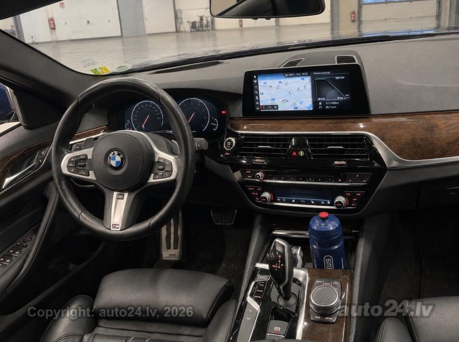 Zils BMW 5 Series 2018 Tallina, ar dzinēja tilpumu 3.00 L un nobraukumu 221 tūkst. km par 19990 €, foto 7 vietnē AUTOMOTO.COM.LV