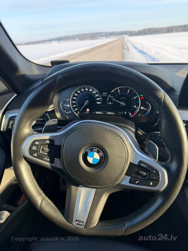 Zils BMW 5 Series 2019 Tallina, ar dzinēja tilpumu 2.00 L un nobraukumu 225 tūkst. km par 23000 €, foto 9 vietnē AUTOMOTO.COM.LV