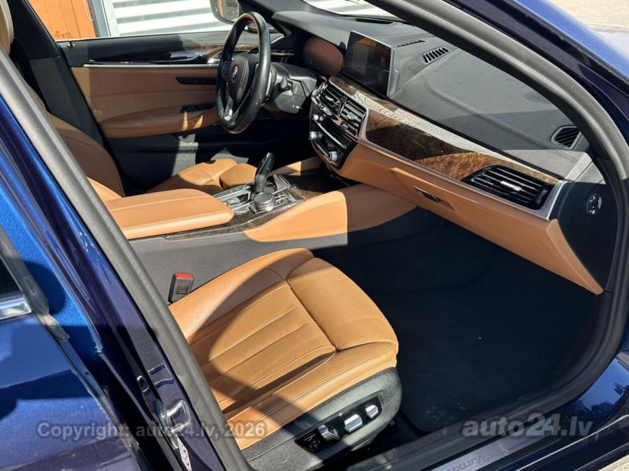 Zils BMW 5 Series 2019 Tartu, ar dzinēja tilpumu 2.00 L un nobraukumu 157 tūkst. km par 24500 €, foto 5 vietnē AUTOMOTO.COM.LV