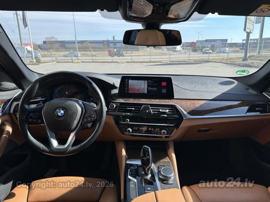 Zils BMW 5 Series 2019 Tartu, ar dzinēja tilpumu 2.00 L un nobraukumu 157 tūkst. km par 24500 €, foto 6 vietnē AUTOMOTO.COM.LV