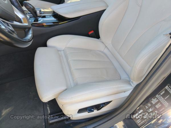 Zils BMW 5 Series 2019 Kehra, ar dzinēja tilpumu 2.00 L un nobraukumu 154 tūkst. km par 21990 €, foto 10 vietnē AUTOMOTO.COM.LV