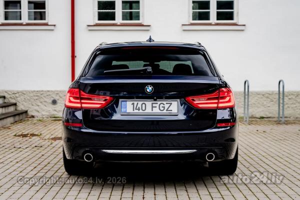 Zils BMW 5 Series 2019 Pērnava, ar dzinēja tilpumu 3.00 L un nobraukumu 165 tūkst. km par 28500 €, foto 9 vietnē AUTOMOTO.COM.LV