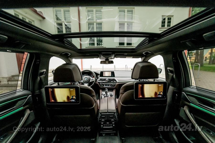 Blue BMW 5 Series 2019 in Parnu, with an engine capacity of 3.00 L and mileage of 165 thousand km for 28500 €, photo 11 on AUTOMOTO.COM.LV