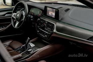 Blue BMW 5 Series 2019 in Parnu, with an engine capacity of 3.00 L and mileage of 165 thousand km for 28500 €, photo 14 on AUTOMOTO.COM.LV