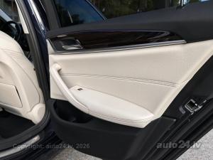 Zils BMW 5 Series 2019 Tallina, ar dzinēja tilpumu 2.00 L un nobraukumu 157 tūkst. km par 19500 €, foto 10 vietnē AUTOMOTO.COM.LV