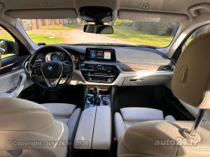 Zils BMW 5 Series 2019 Tallina, ar dzinēja tilpumu 2.00 L un nobraukumu 157 tūkst. km par 19500 €, foto 17 vietnē AUTOMOTO.COM.LV