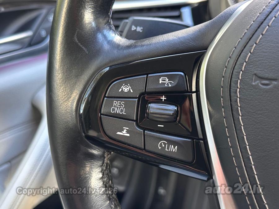 Zils BMW 5 Series 2019 Tallina, ar dzinēja tilpumu 2.00 L un nobraukumu 157 tūkst. km par 19500 €, foto 23 vietnē AUTOMOTO.COM.LV