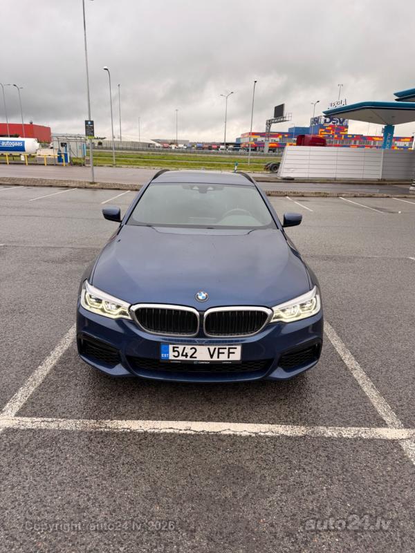 Zils BMW 5 Series 2020 Tallina, ar dzinēja tilpumu 2.00 L un nobraukumu 122 tūkst. km par 26500 €, foto 2 vietnē AUTOMOTO.COM.LV