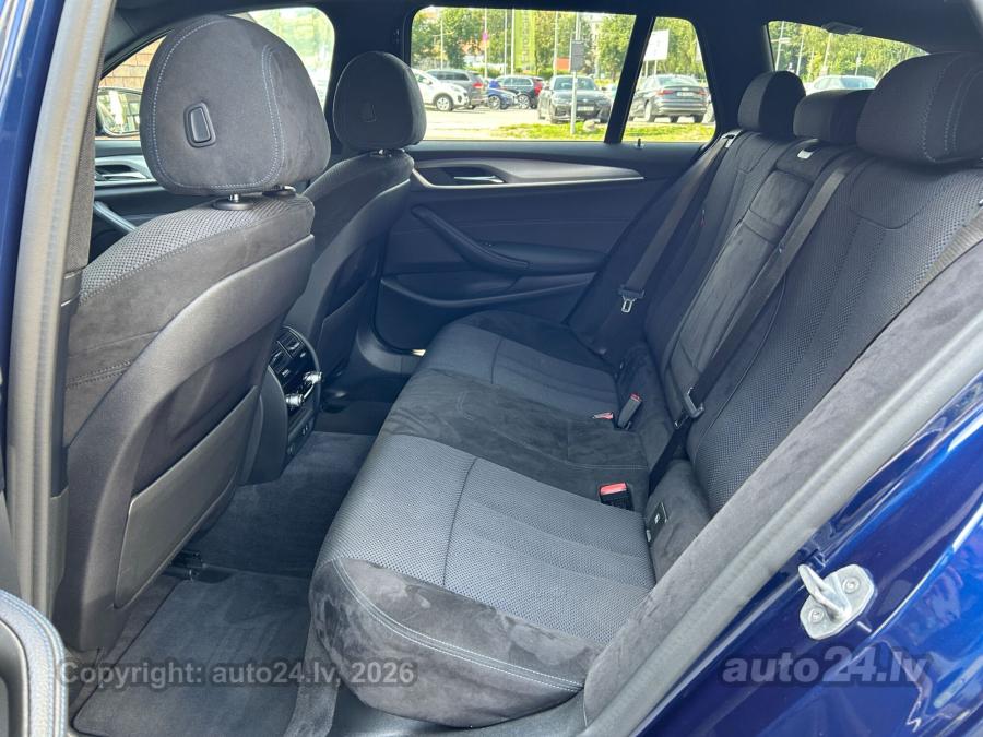 Zils BMW 5 Series 2020 Tallina, ar dzinēja tilpumu 2.00 L un nobraukumu 124 tūkst. km par 24900 €, foto 10 vietnē AUTOMOTO.COM.LV