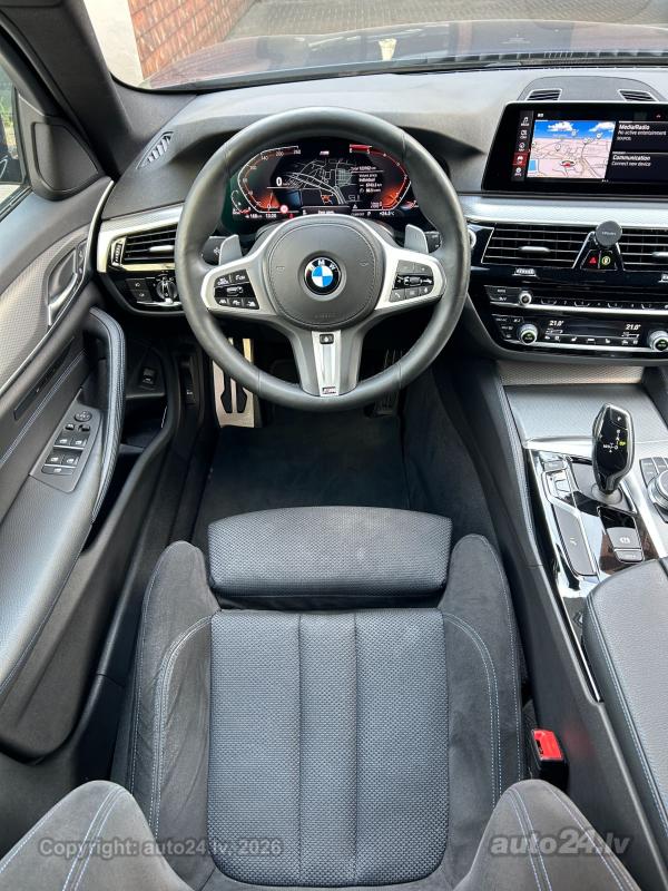 Blue BMW 5 Series 2020 in Tallinn, with an engine capacity of 2.00 L and mileage of 124 thousand km for 24900 €, photo 10 on AUTOMOTO.COM.LV