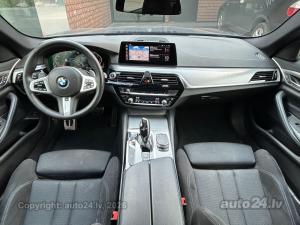 Zils BMW 5 Series 2020 Tallina, ar dzinēja tilpumu 2.00 L un nobraukumu 124 tūkst. km par 24900 €, foto 14 vietnē AUTOMOTO.COM.LV