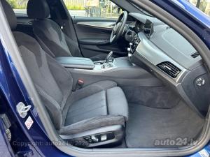 Zils BMW 5 Series 2020 Tallina, ar dzinēja tilpumu 2.00 L un nobraukumu 124 tūkst. km par 24900 €, foto 16 vietnē AUTOMOTO.COM.LV