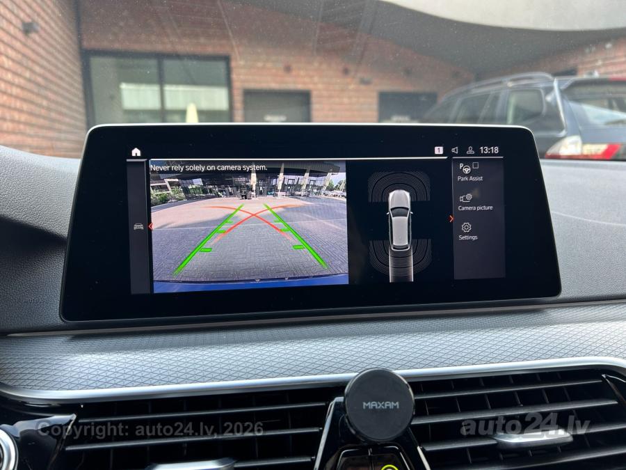 Zils BMW 5 Series 2020 Tallina, ar dzinēja tilpumu 2.00 L un nobraukumu 124 tūkst. km par 24900 €, foto 19 vietnē AUTOMOTO.COM.LV