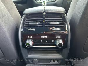Zils BMW 5 Series 2020 Tallina, ar dzinēja tilpumu 2.00 L un nobraukumu 124 tūkst. km par 24900 €, foto 24 vietnē AUTOMOTO.COM.LV