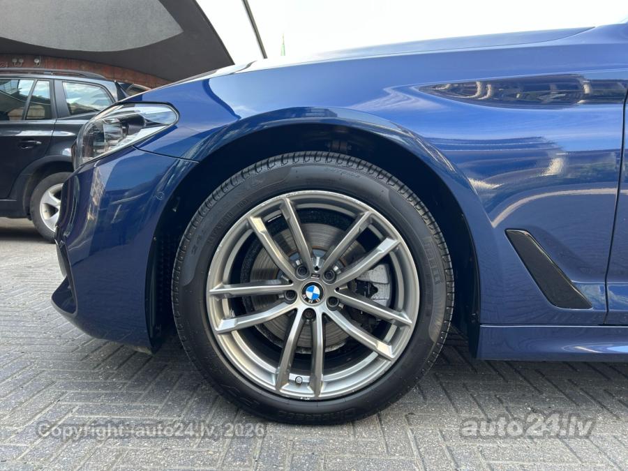 Zils BMW 5 Series 2020 Tallina, ar dzinēja tilpumu 2.00 L un nobraukumu 124 tūkst. km par 24900 €, foto 28 vietnē AUTOMOTO.COM.LV