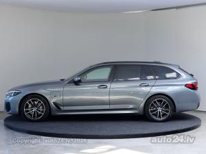 Zils BMW 5 Series 2022 Tallina, ar dzinēja tilpumu 2.00 L un nobraukumu 139 tūkst. km par 32900 €, foto 6 vietnē AUTOMOTO.COM.LV