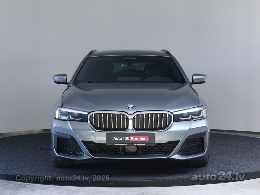 Zils BMW 5 Series 2022 Tallina, ar dzinēja tilpumu 2.00 L un nobraukumu 139 tūkst. km par 32900 €, foto 8 vietnē AUTOMOTO.COM.LV