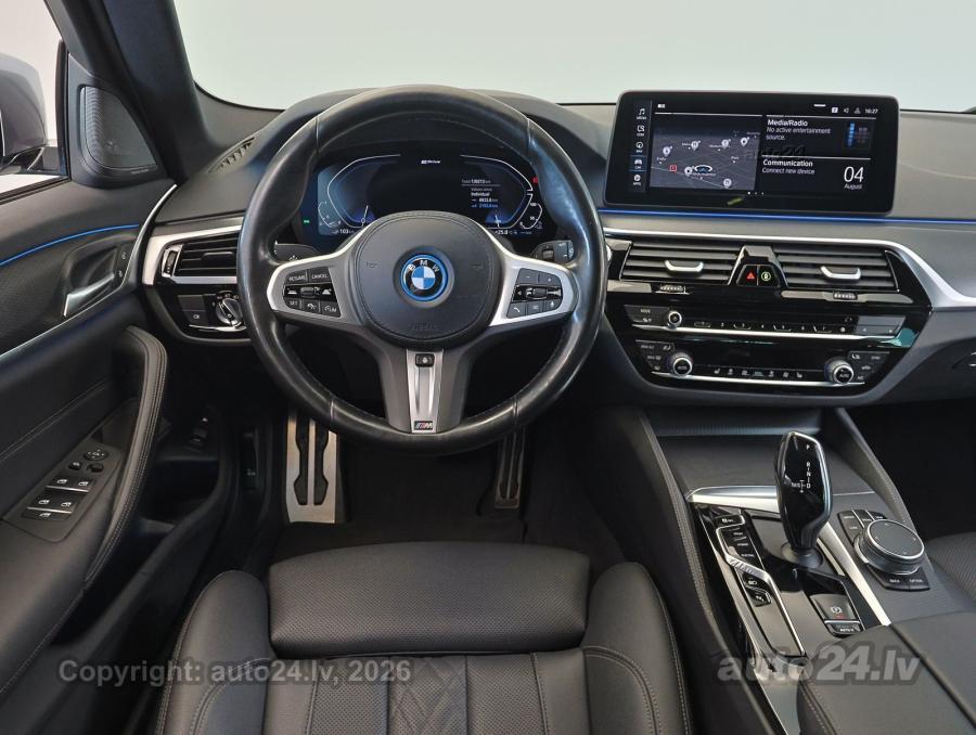 Zils BMW 5 Series 2022 Tallina, ar dzinēja tilpumu 2.00 L un nobraukumu 139 tūkst. km par 32900 €, foto 19 vietnē AUTOMOTO.COM.LV
