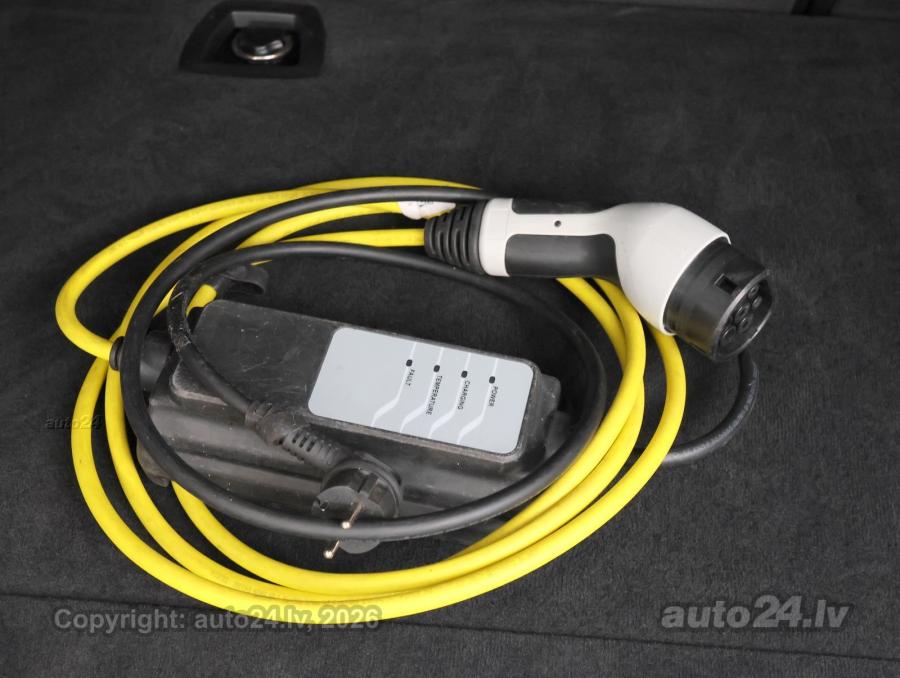 Zils BMW 5 Series 2022 Tallina, ar dzinēja tilpumu 2.00 L un nobraukumu 139 tūkst. km par 32900 €, foto 27 vietnē AUTOMOTO.COM.LV