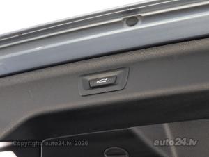 Zils BMW 5 Series 2022 Tallina, ar dzinēja tilpumu 2.00 L un nobraukumu 139 tūkst. km par 32900 €, foto 28 vietnē AUTOMOTO.COM.LV