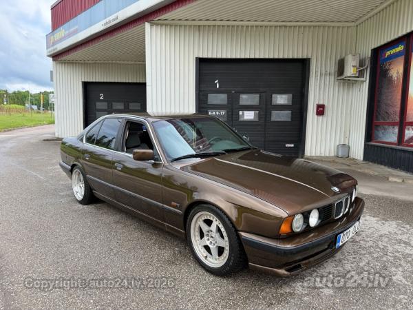 Brūns BMW 5 Series 1994 Tartu, ar dzinēja tilpumu 3.00 L un nobraukumu 300 tūkst. km par 6500 €, foto 1 vietnē AUTOMOTO.COM.LV