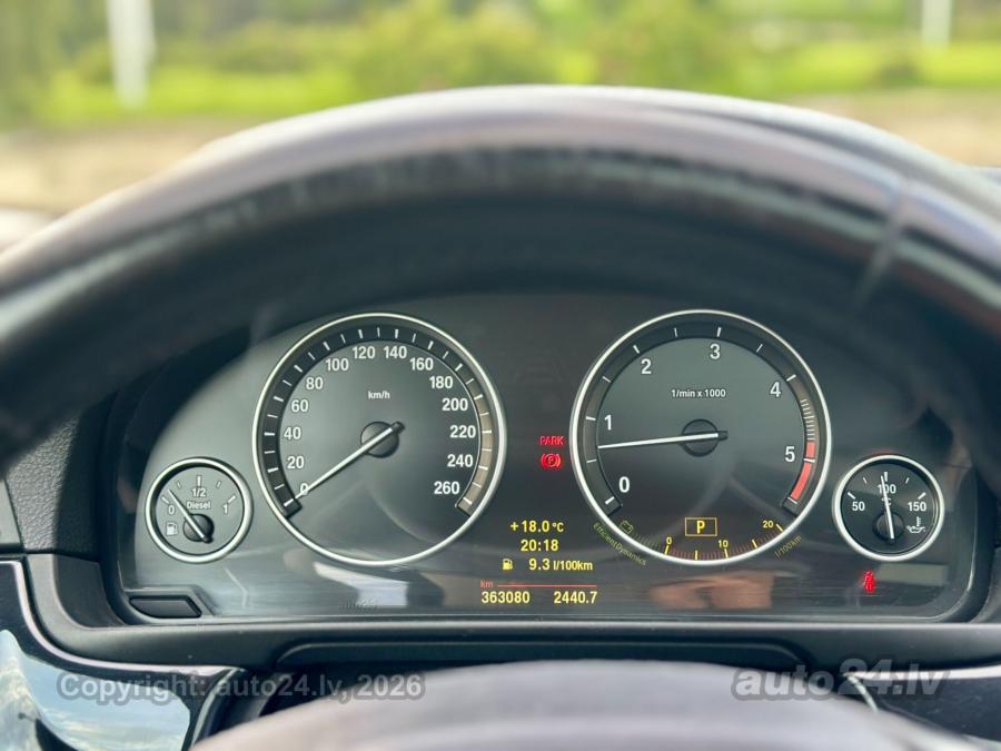Brown BMW 5 Series 2010 in Tallinn, with an engine capacity of 3.00 L and mileage of 363 thousand km for 9990 €, photo 12 on AUTOMOTO.COM.LV