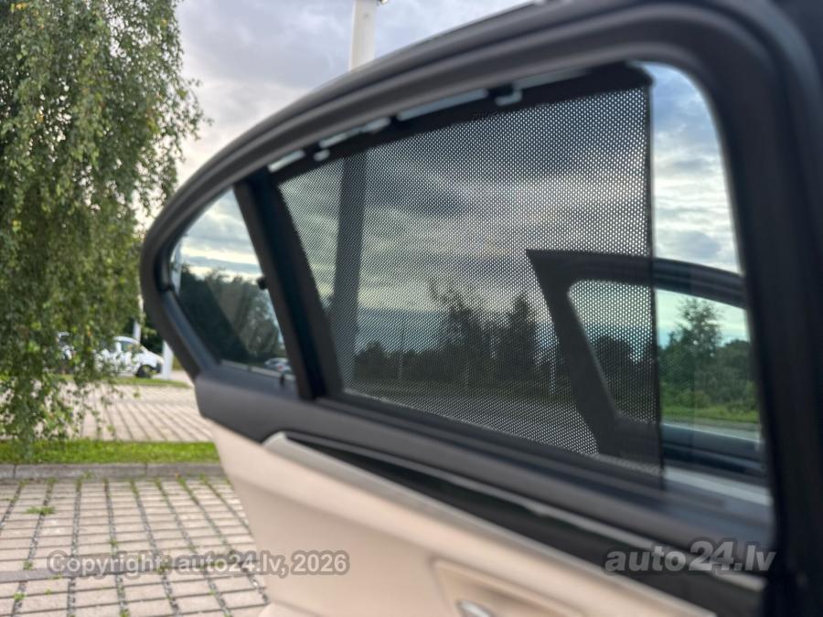 Brown BMW 5 Series 2010 in Tallinn, with an engine capacity of 3.00 L and mileage of 363 thousand km for 9990 €, photo 23 on AUTOMOTO.COM.LV
