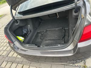 Brown BMW 5 Series 2010 in Tallinn, with an engine capacity of 3.00 L and mileage of 363 thousand km for 9990 €, photo 24 on AUTOMOTO.COM.LV