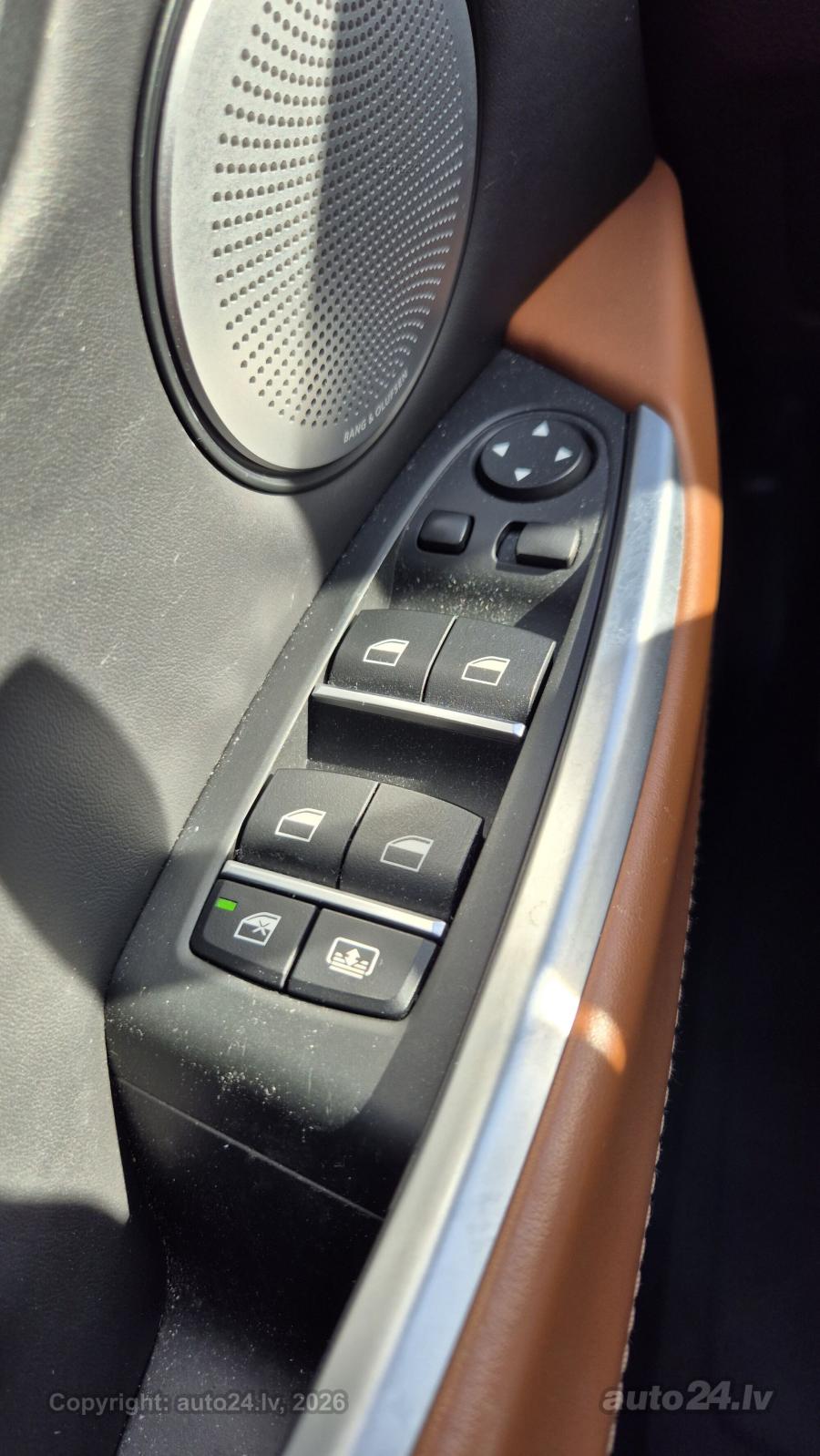 Brown BMW 5 Series 2014 in Keila, with an engine capacity of 3.00 L and mileage of 127 thousand km for 18500 €, photo 13 on AUTOMOTO.COM.LV