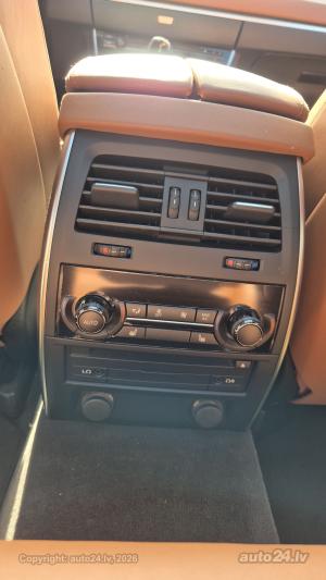 Brown BMW 5 Series 2014 in Keila, with an engine capacity of 3.00 L and mileage of 127 thousand km for 18500 €, photo 18 on AUTOMOTO.COM.LV